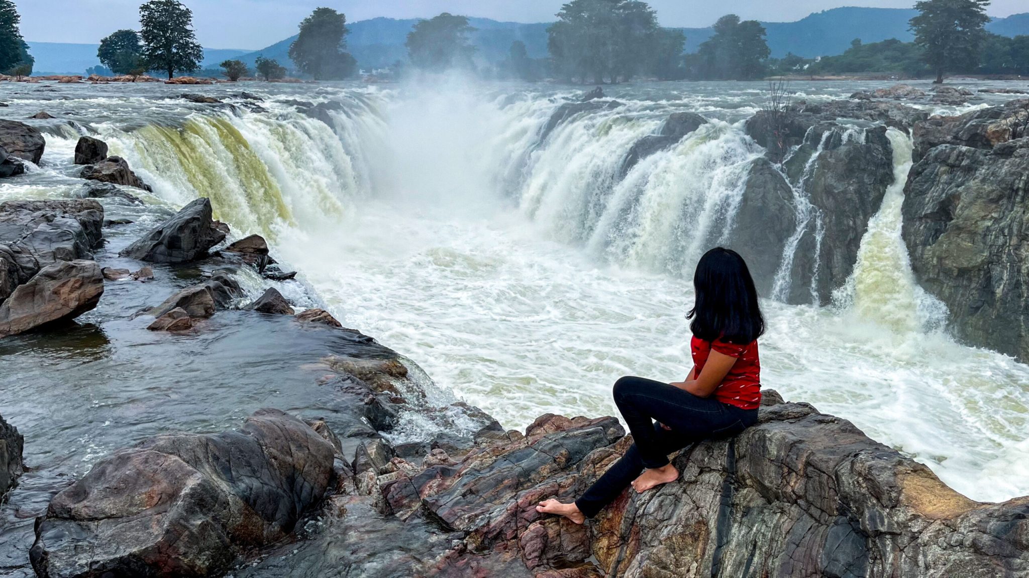 Muthumalai Murugan Temple: 146 Feet Murugan Statue Photos