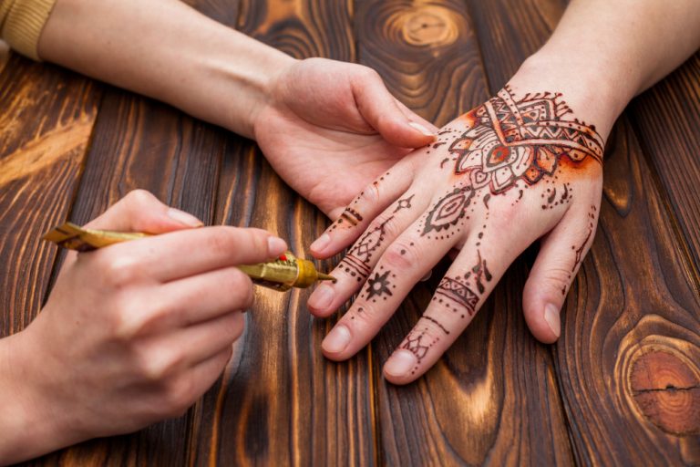 60 Modern Back Hand Mehndi Designs: Stylish & Simple Design
