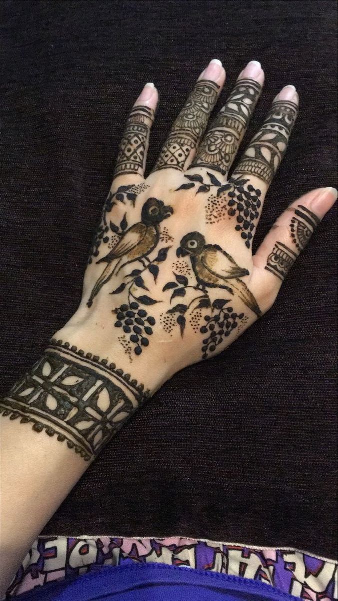 60 Modern Back Hand Mehndi Designs: Stylish & Simple Design