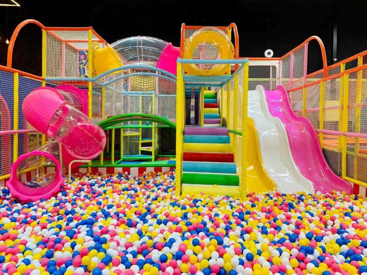 Top 7 Trampoline Parks in Gurgaon with Ticket Price, Reviews & Photos